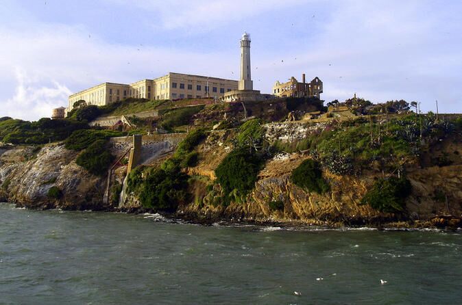 The 7 Best Alcatraz Tours [2025 Reviews] | World Guides To Travel