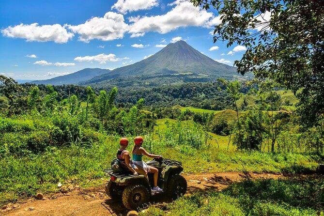 The 5 Best Arenal Volcano Tours [2026 Reviews] | World Guides To Travel