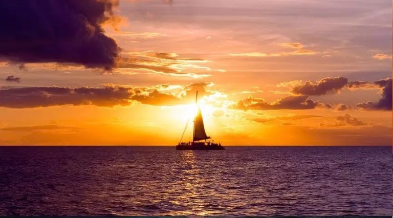 🌅 The 5 Best Oahu Sunset Dinner Cruises [2025 Reviews] | World Guides ...